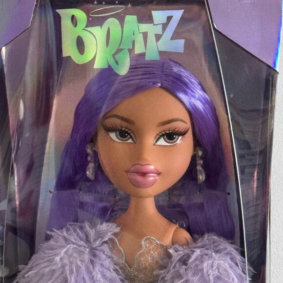 Bratz | Other | Bratz Kylie Jenner 24 Inch Large Fashion Doll Big Gown ...